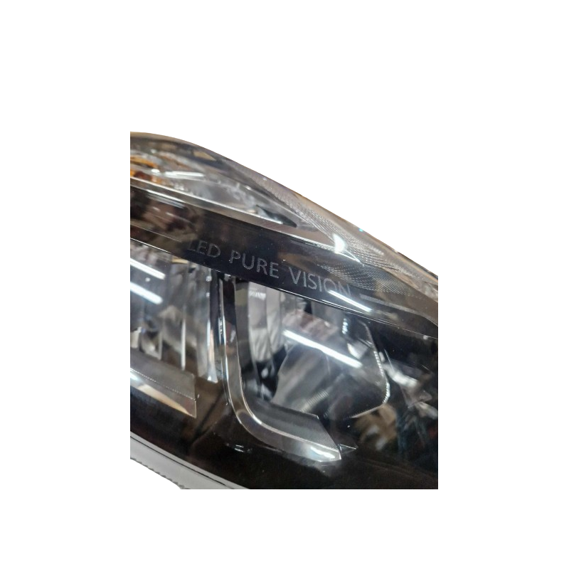 Projecteur droit LED Pure Vision Clio 4 RS - Visibilité et Style